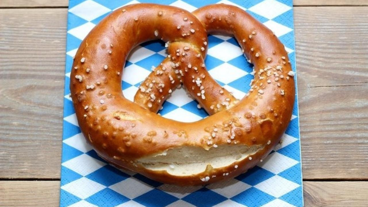 ALMAN SİMİDİ TARİFİ | Pretzel - Alman simidi nasıl yapılır? - Haberfokus