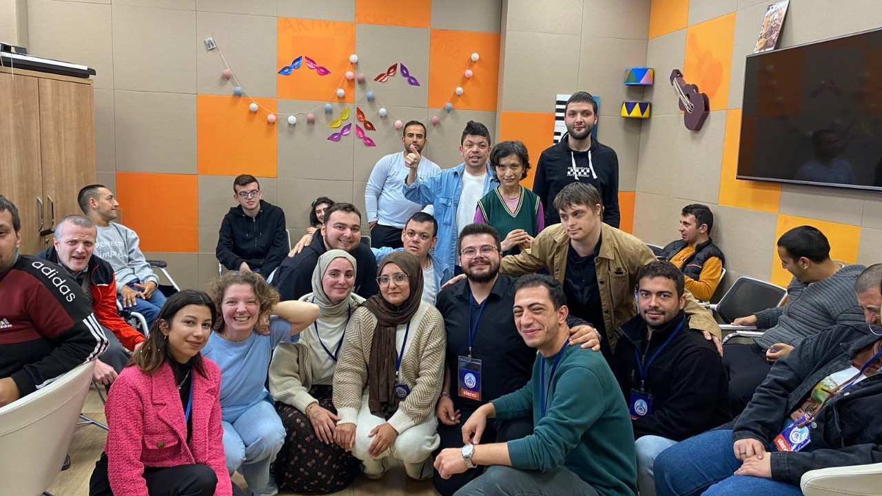 Birlikte Gülünen On Hafta: Sevgiye Engel Yok - Haberfokus